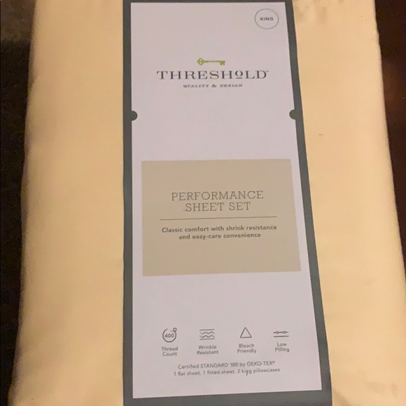 Threshold | Bedding | Performance Sheet Set Solids 40 Thread Count ...
